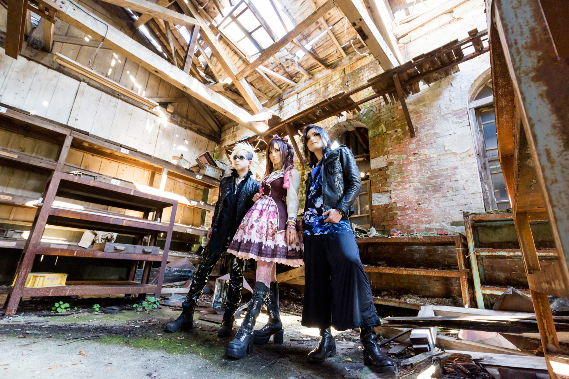 VALHALLA - Rose&Rosary SION公式サイト